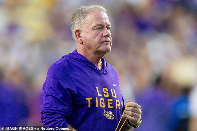 El asediado AD de LSU, Scott Woodward, obtuvo más de $132 millones en ...