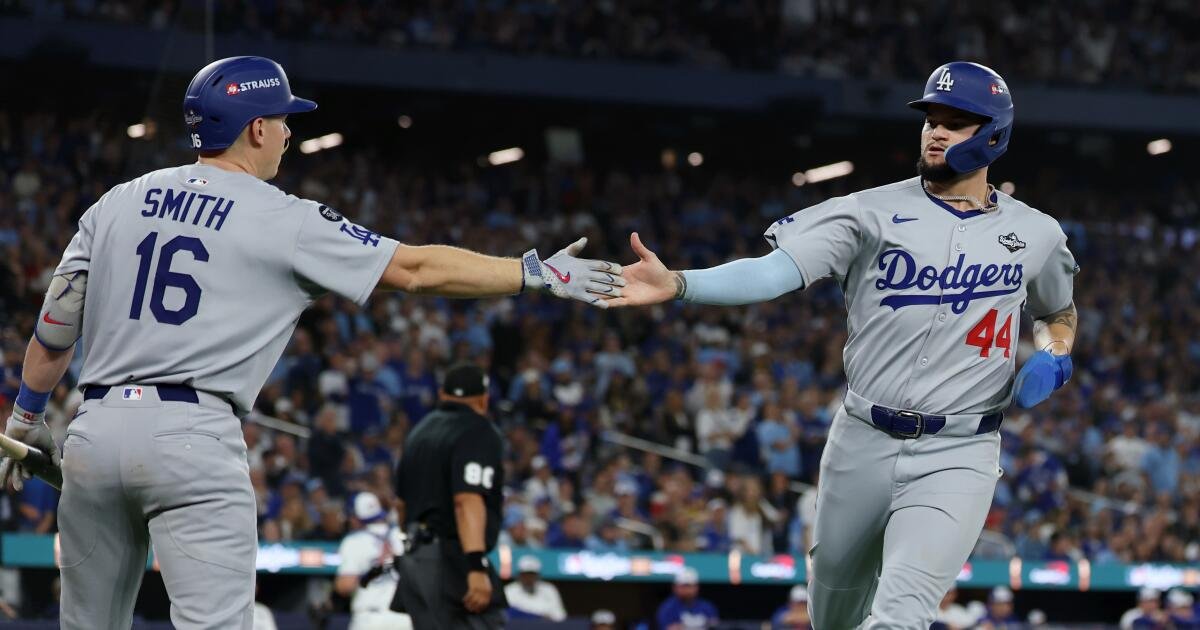 Los Dodgers consideran dejar a Andy Pages fuera de la alineación del ...